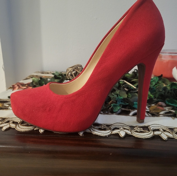 Jessica Simpson | Shoes | Jessica Simpson Red Platform Pumps | Poshmark